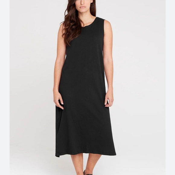 NorthStyle | Dresses | North Style Sleeveless Black Relaxed Fit Maxi ...